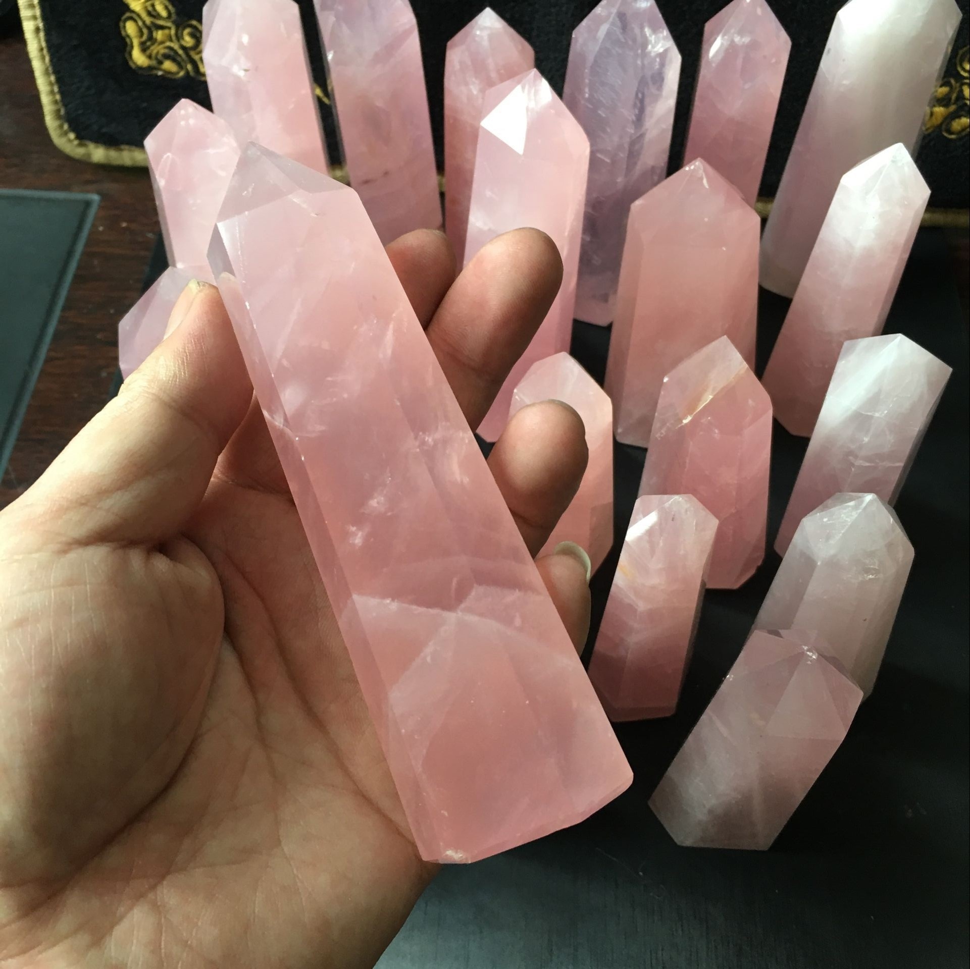 Natural Rock Rose Lavanda Quartz Stone